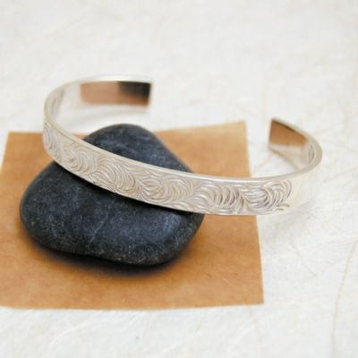 bangle | ichi{% category.comment_1 %}