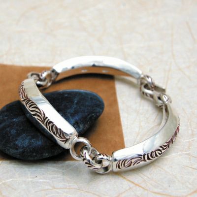 bracelet | ichi{% category.comment_1 %}