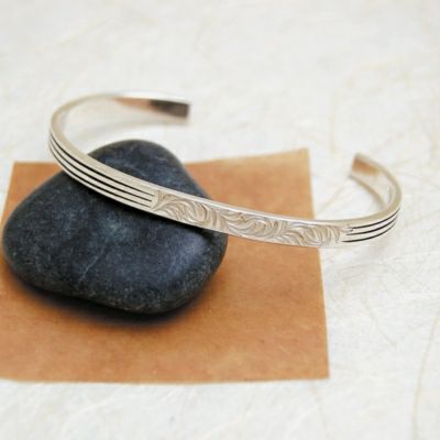 bangle | ichi{% category.comment_1 %}